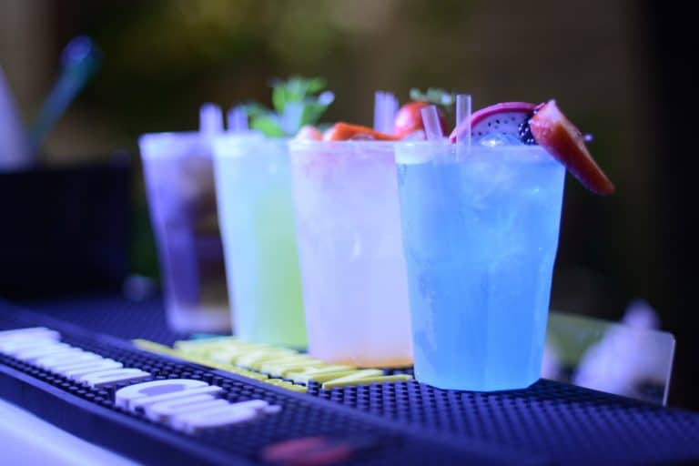 14 Best Rooftop Bars In Miami For A Night Out - Florida Trippers