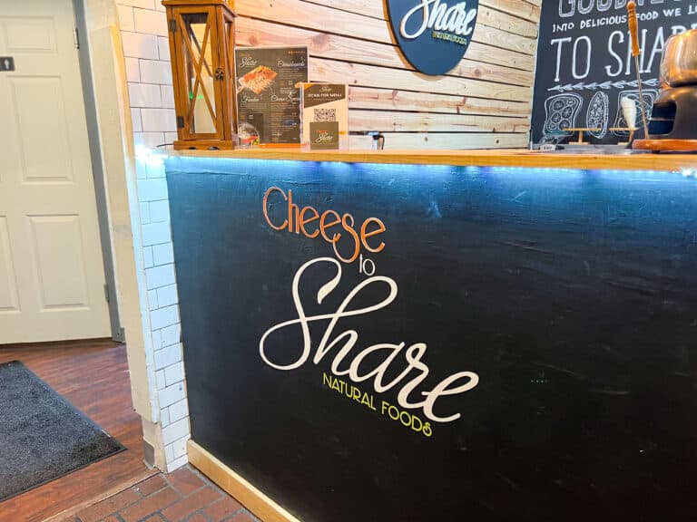 15 Best Restaurants In Mount Dora FL You Must Try - Florida Trippers