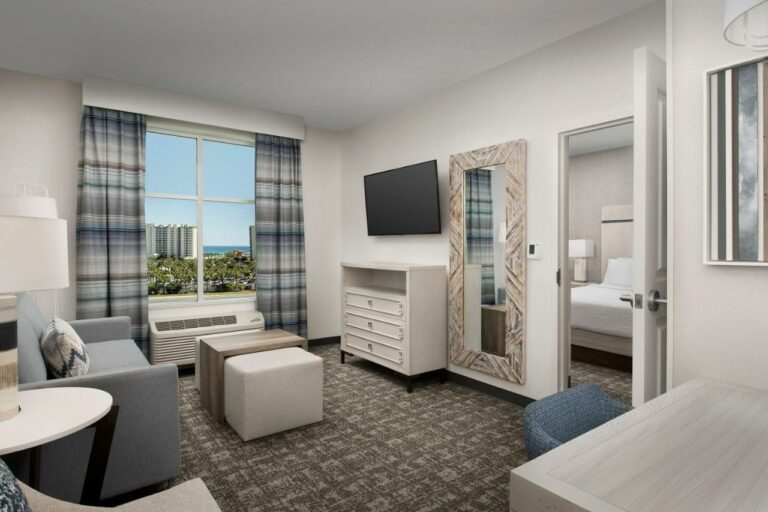 Where to Stay in Destin FL: Best Hotels and Areas - Florida Trippers